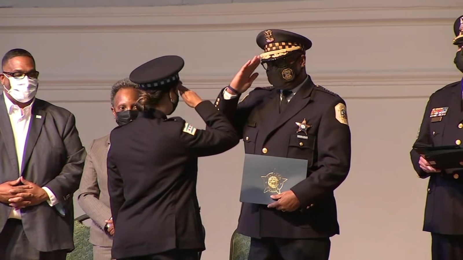 Chicago police union vaccine mandate challenge suffers legal setback in ...