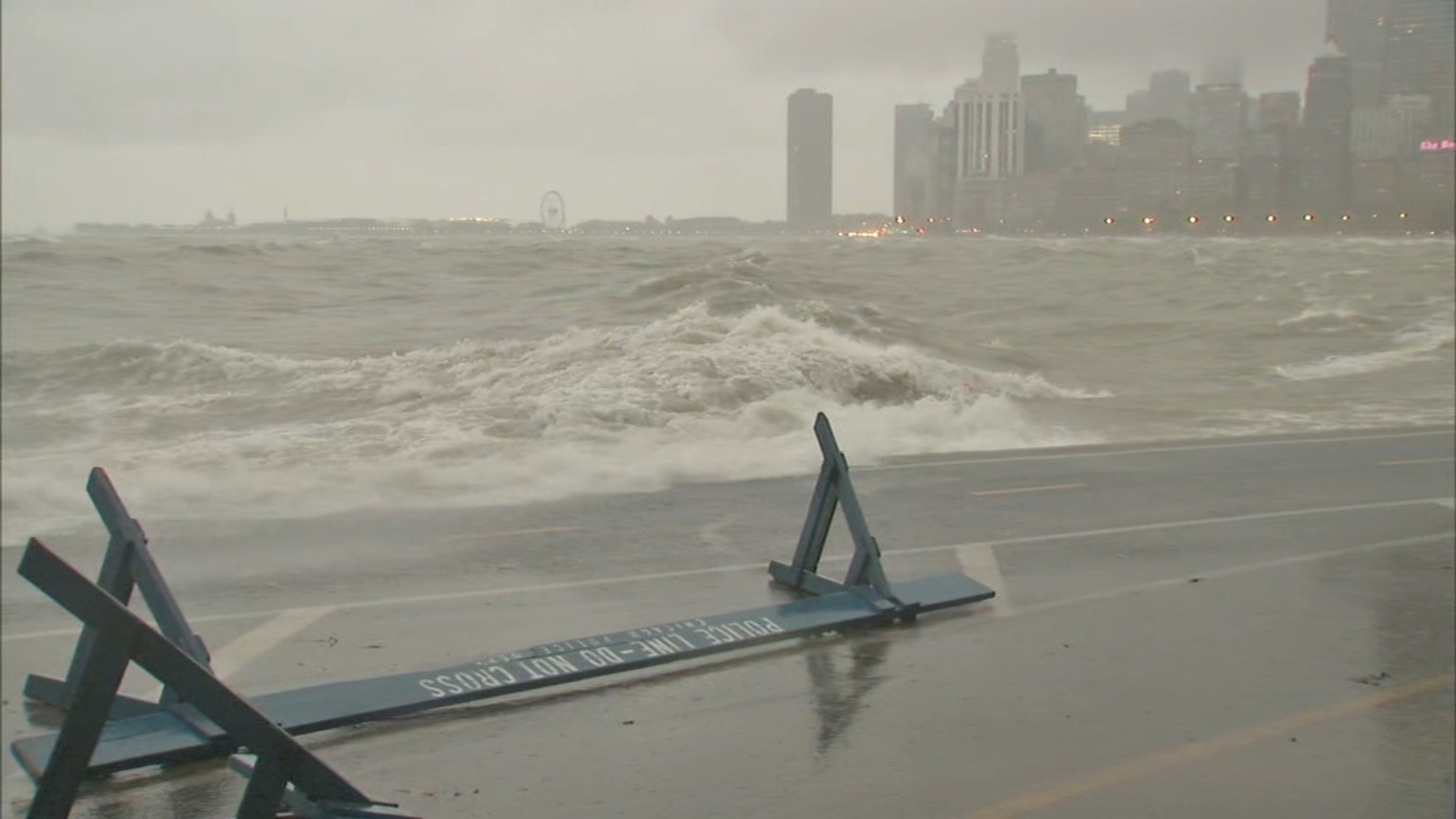 Weather Chicago: Storms bring heavy rain, strong winds to area; wind ...