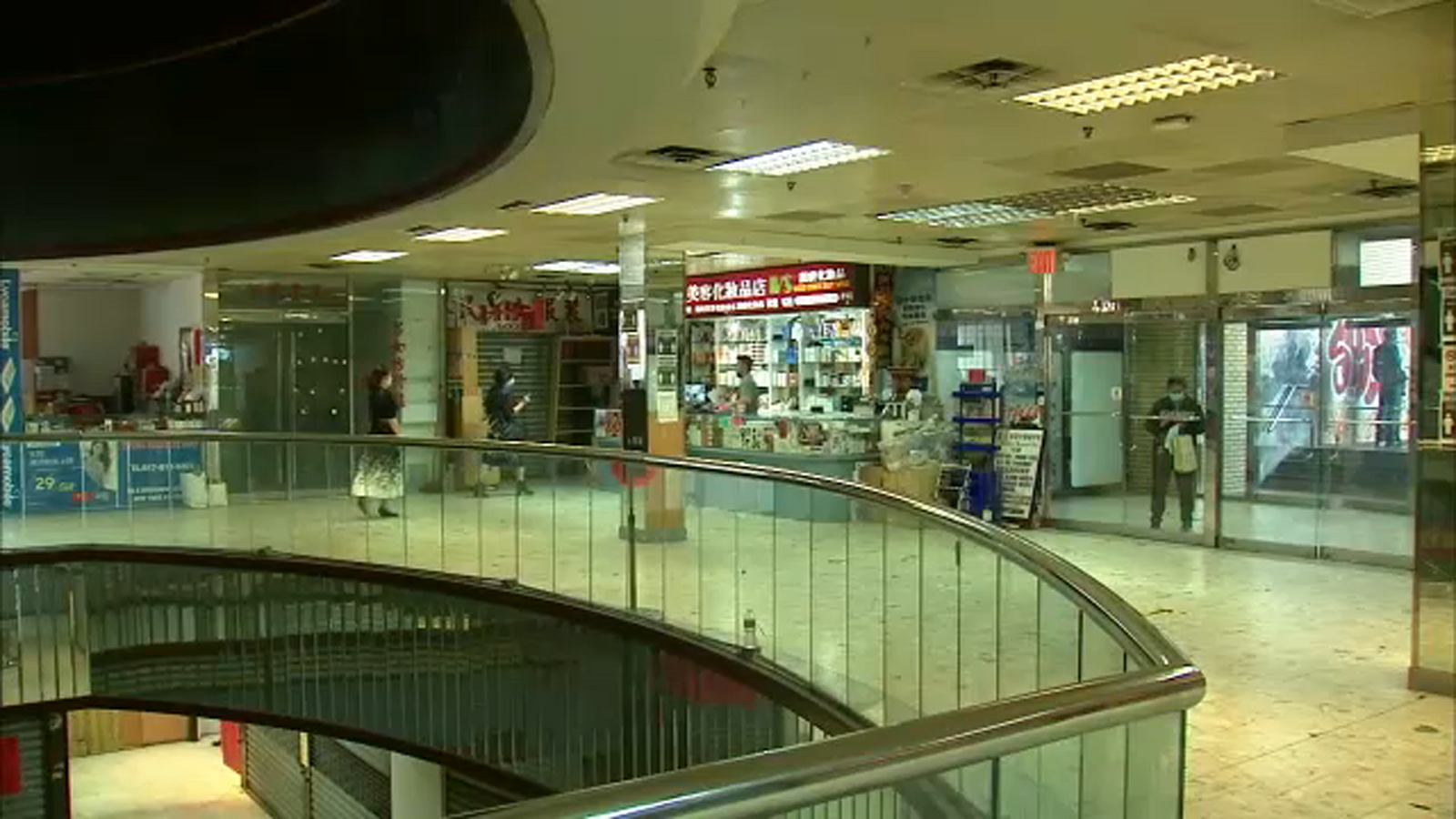 East Broadway Mall that once employed thousands in Chinatown at risk of ...