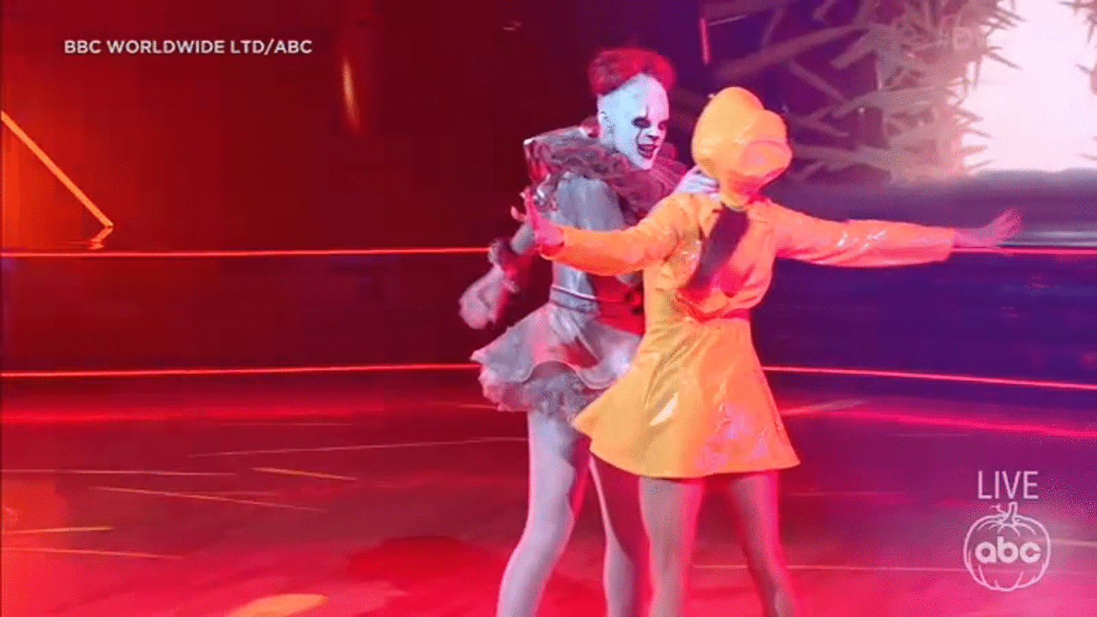 'Dancing with the Stars' Horror Night sees 2 couples earn perfect ...