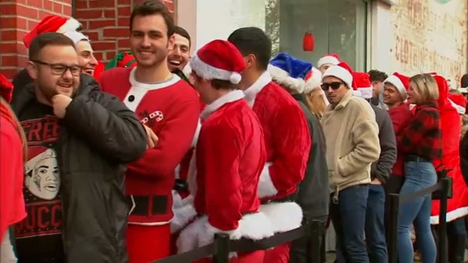 Naughty or nice? NYC SantaCon returns after pandemic cancelation last ...
