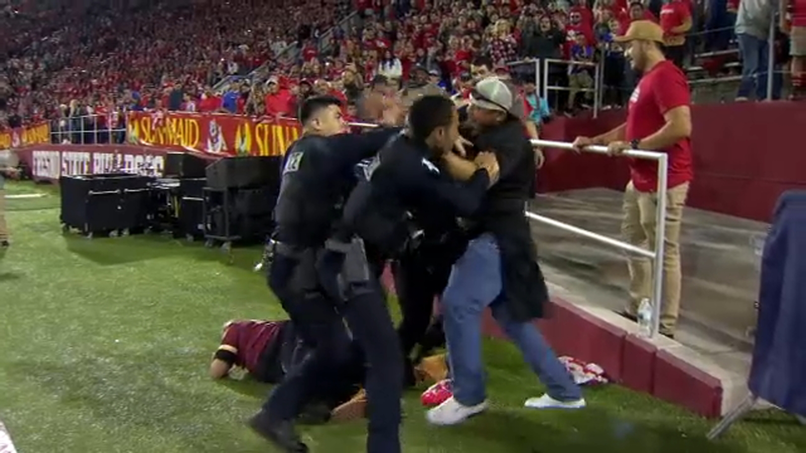 Fresno State coach speaks out after fight at Bulldog Stadium, arrests ...