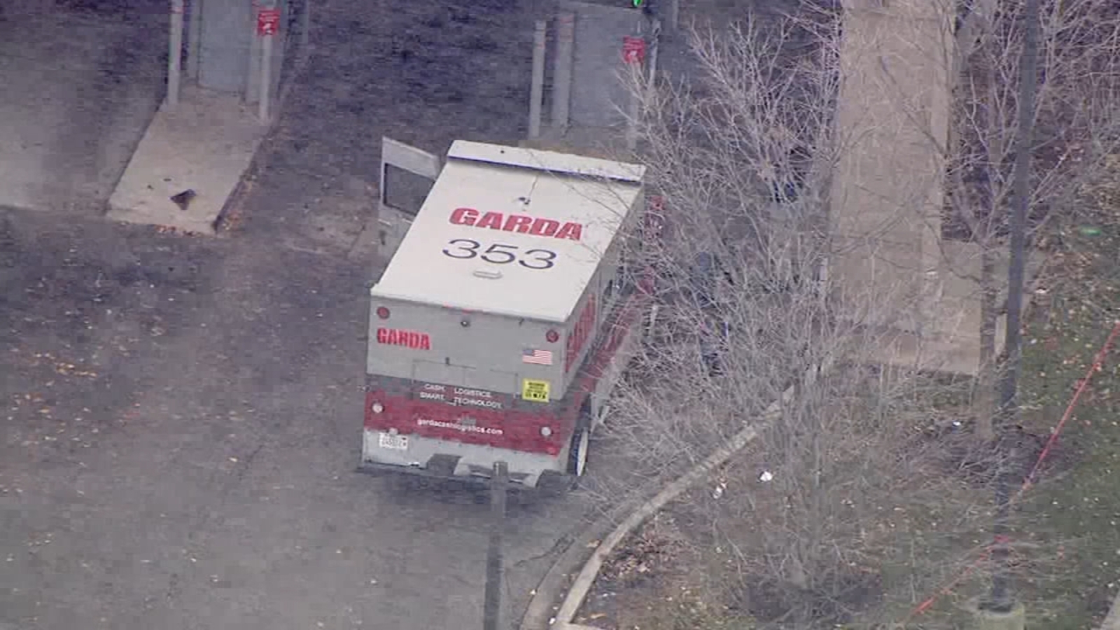 Armored truck robbery Chicago: Antwon Montgomery, Deandre Jennings ...