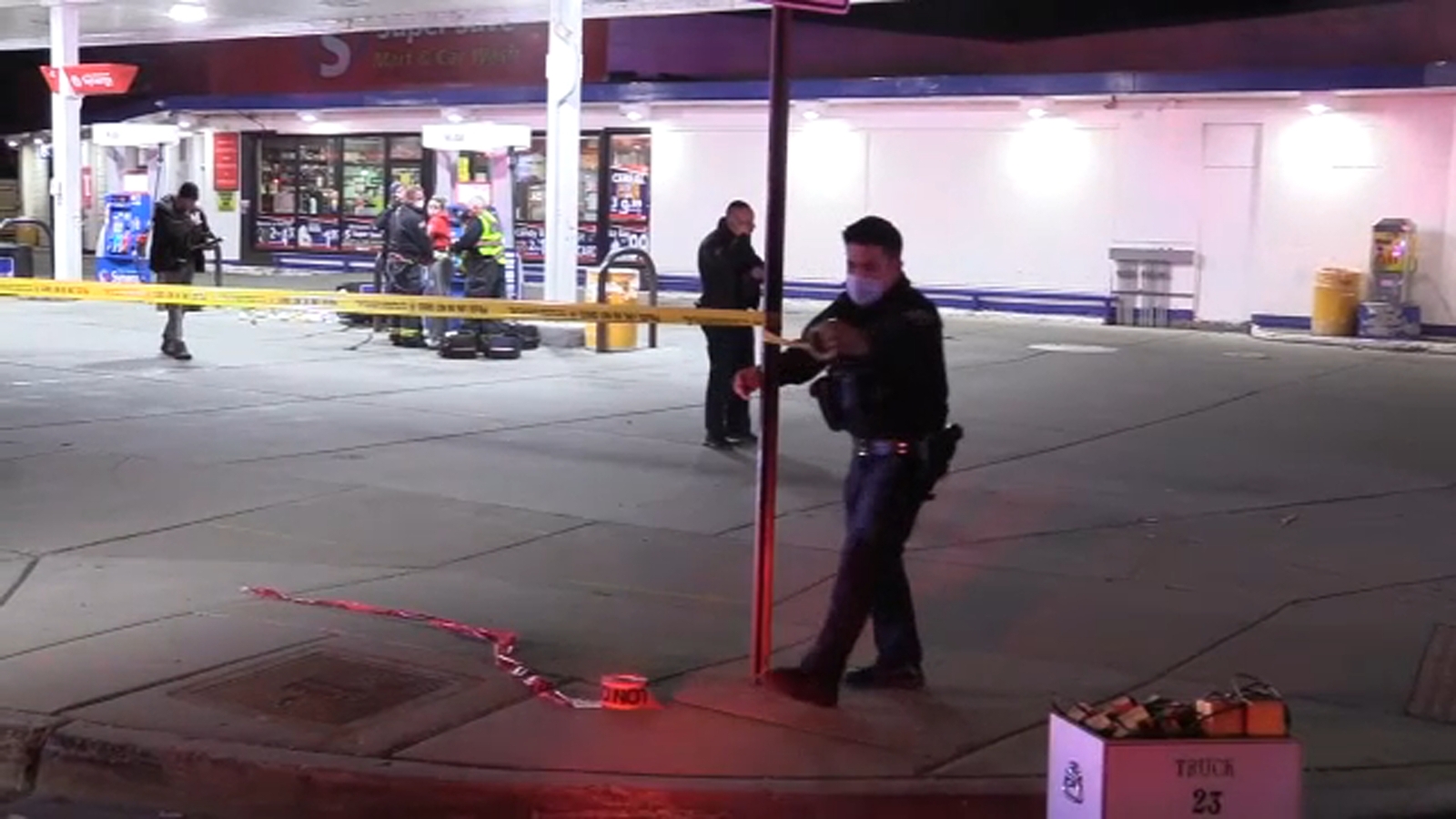 Evanston Shooting Today 5 Shot 1 Fatally Near Gas Station On Green