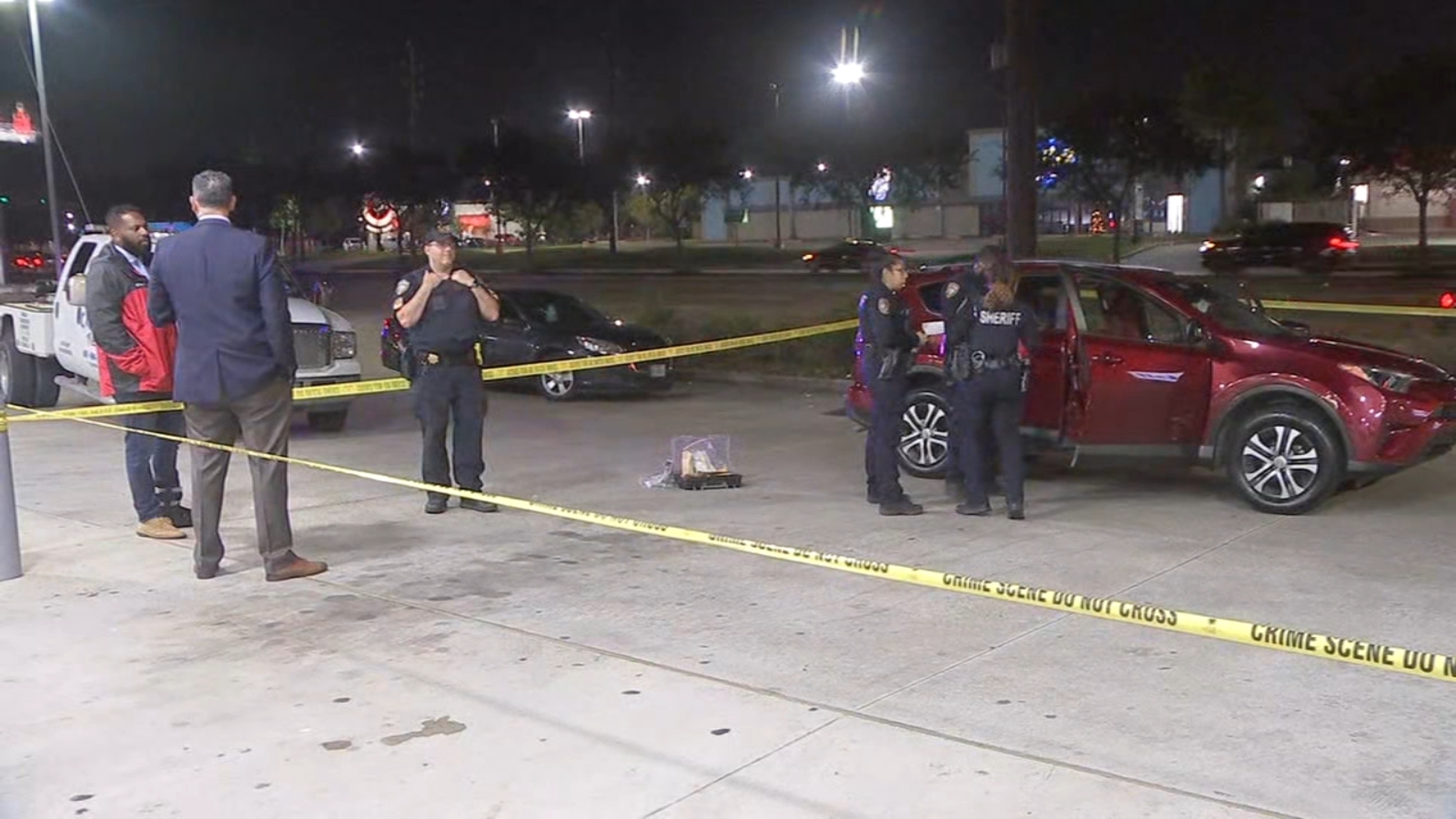 Lyft driver shot by passenger during attempted robbery in north Harris ...