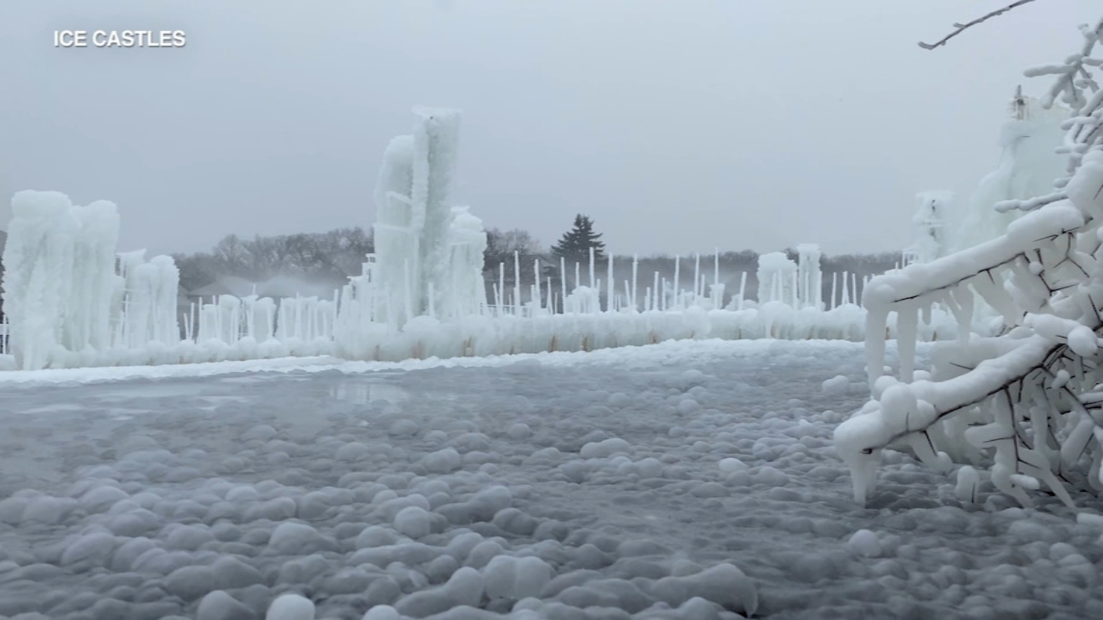 Lake Geneva Ice Castles 2022: Construction begins for Wisconsin winter ...