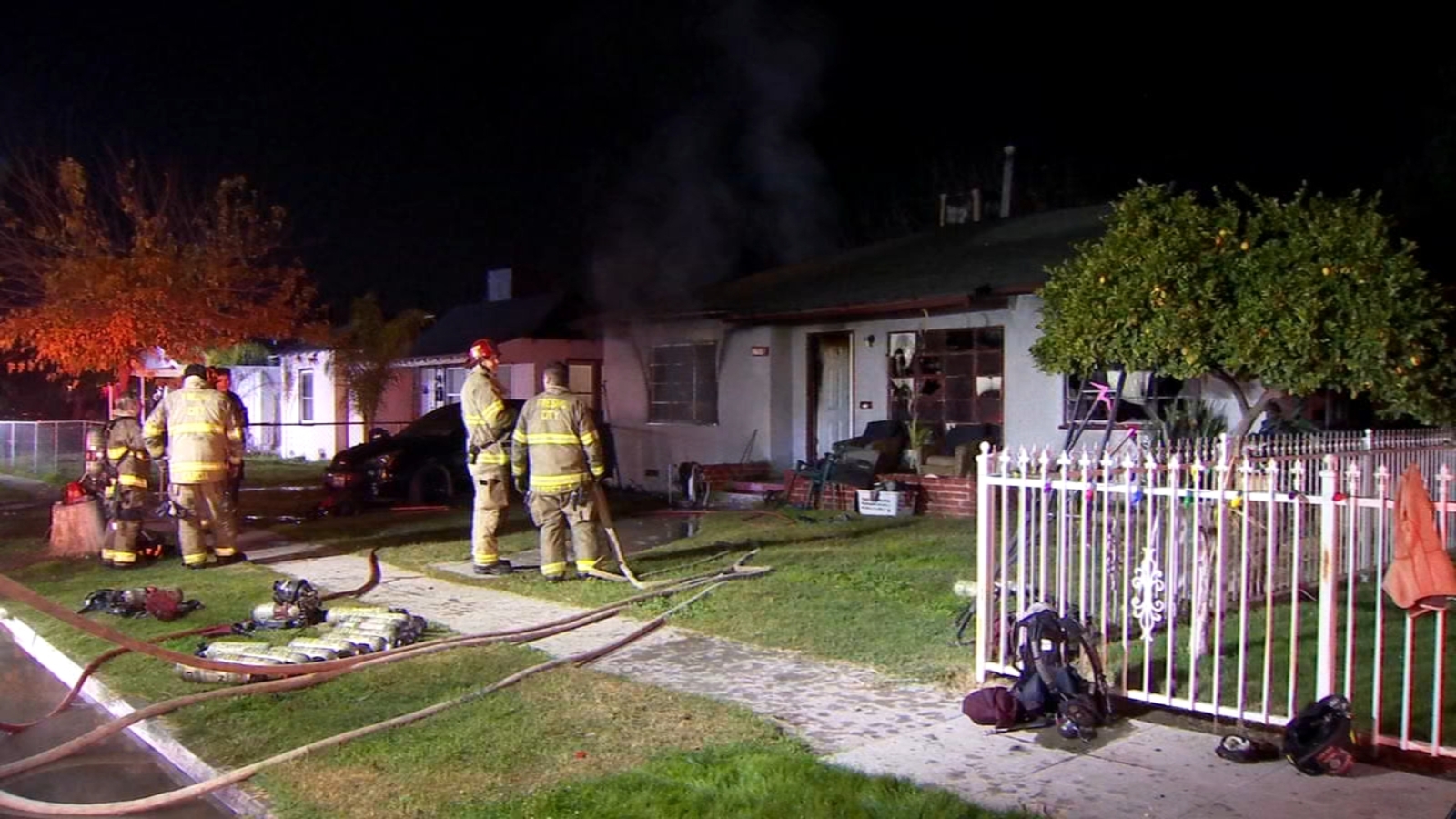 Crews battle house fire in southeast Fresno, no injuries reported - ABC30 Fresno