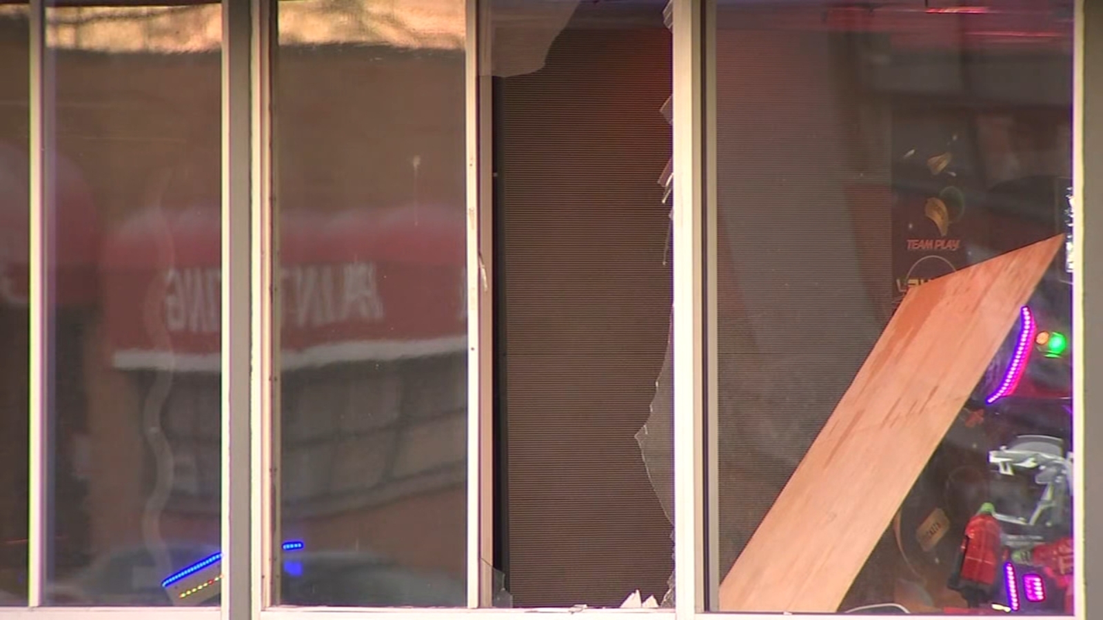 Man killed in River Grove, IL Bowlero Bowling Alley shooting that ...