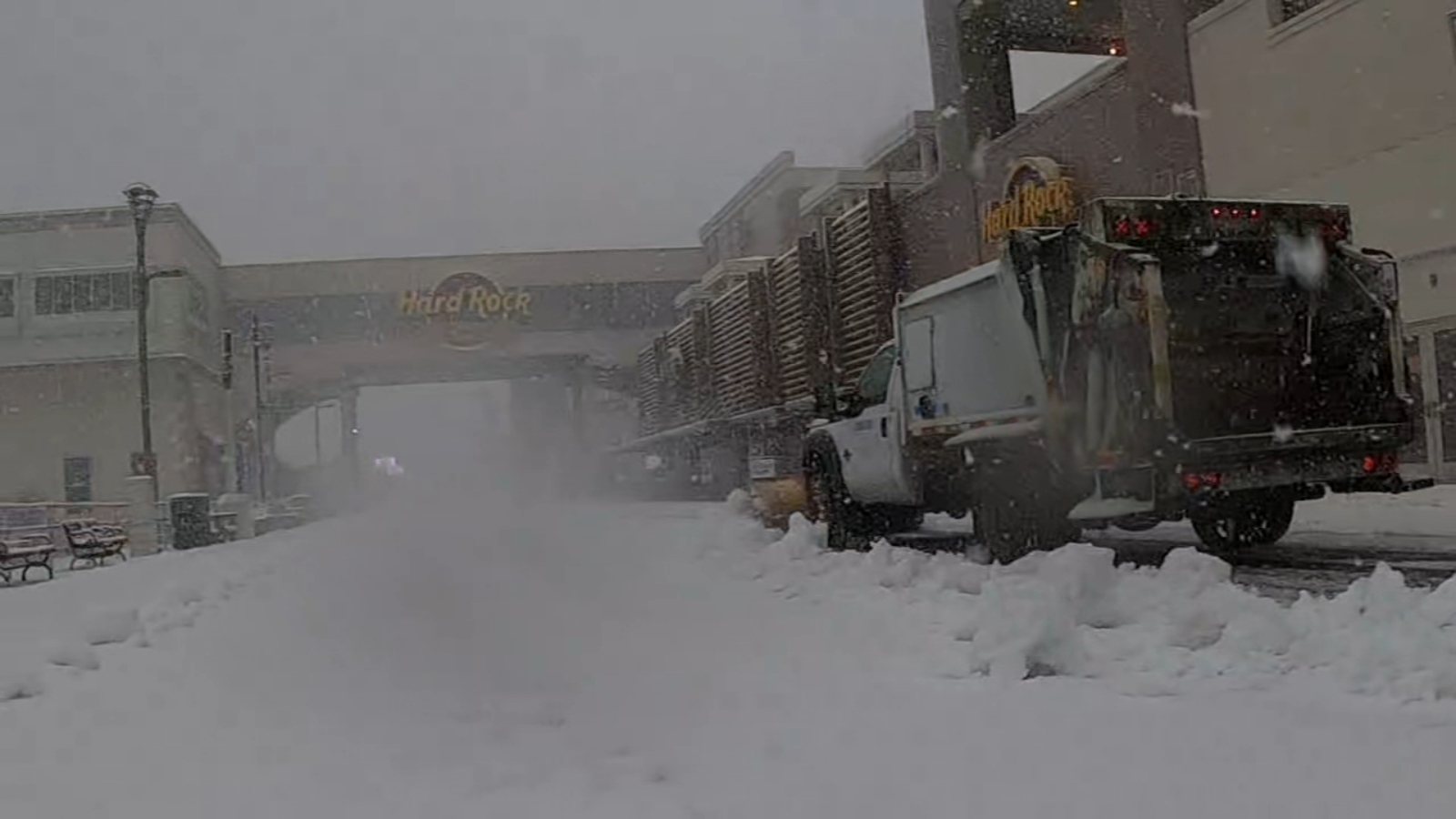 New Jersey weather: Wet, heavy snow blankets Atlantic City, NJ - 6abc ...