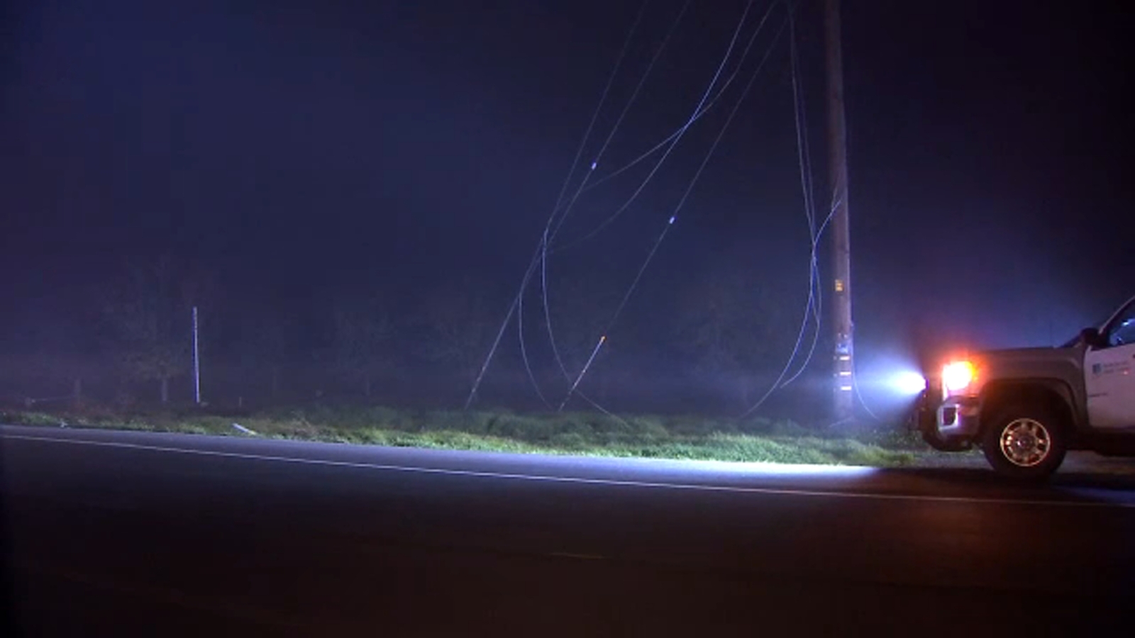 Power out for 1,100 Madera County homes after crash takes down power ...