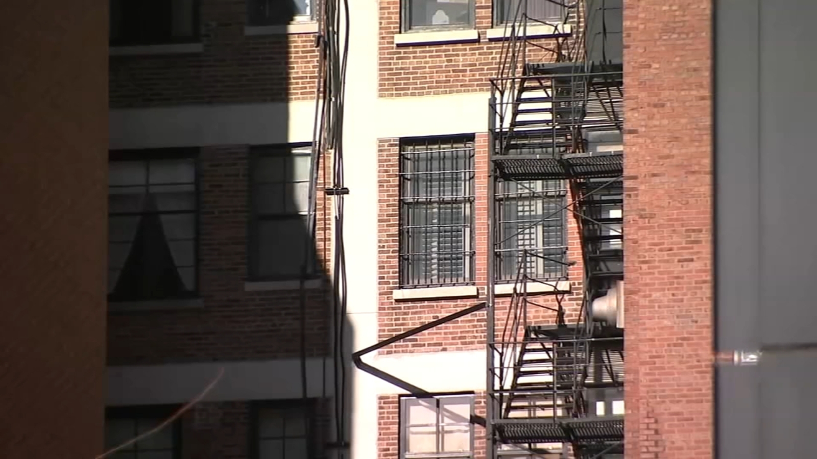 High rise fire safety: Chicago Fire Department shares what residents ...