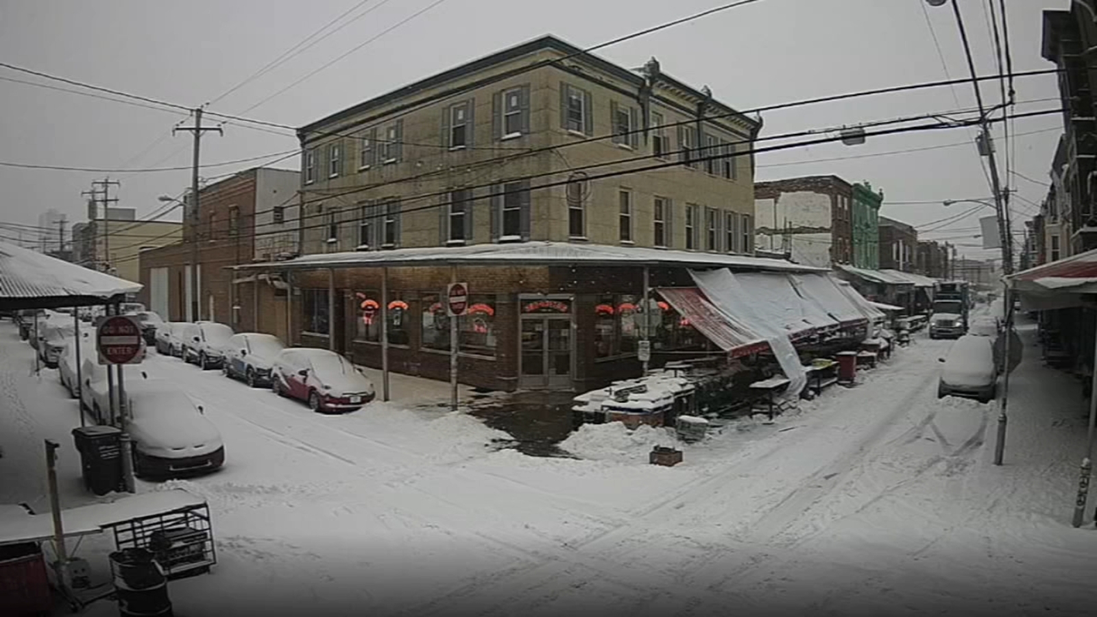 Philadelphia snowstorm: Road crews in the city in a race against heavy ...