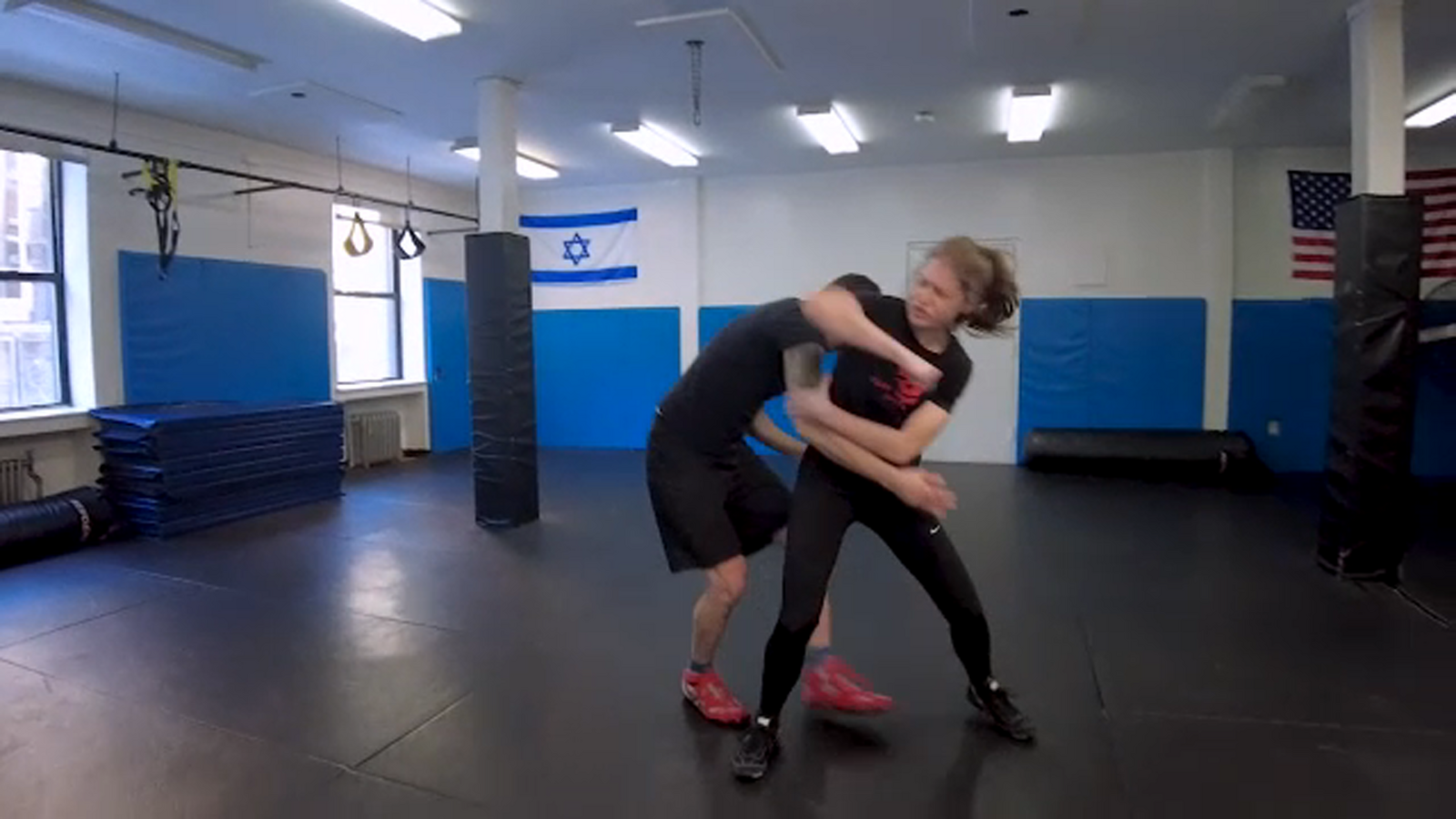 Krav Maga expert gives tips for staying safe while violent crimes on ...