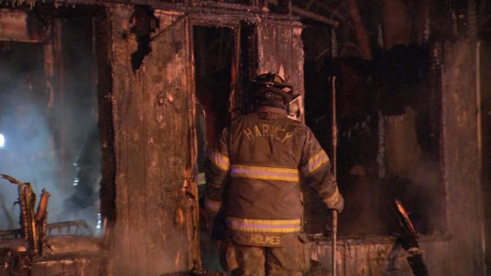Fatal Fire: 1 person killed in house fire in Dixmoor, officials say ...