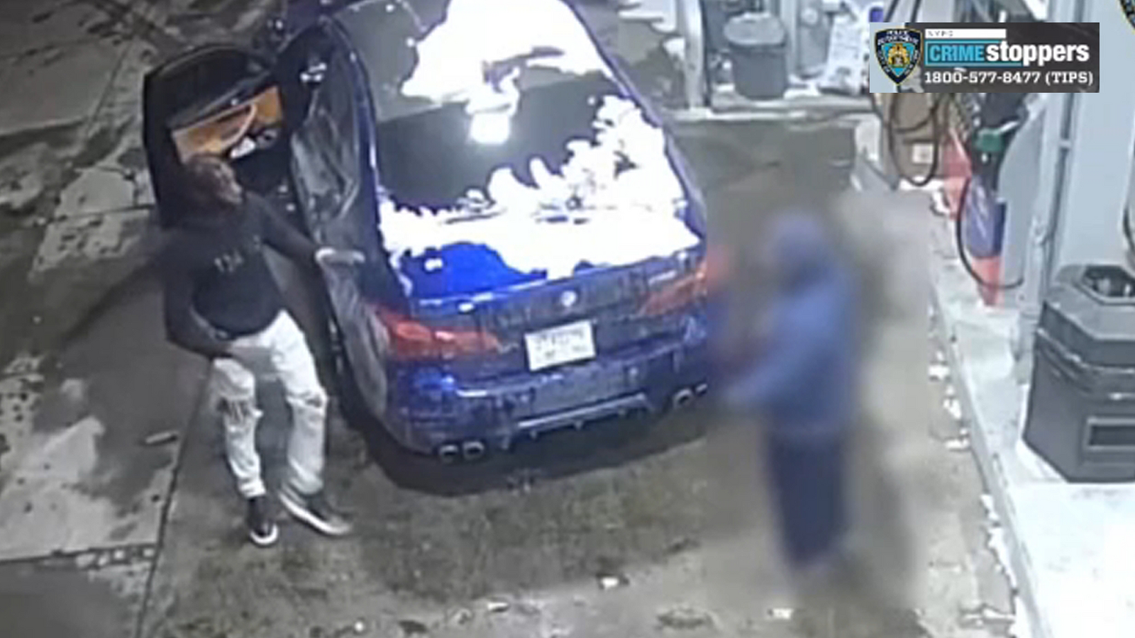 Police impersonator holds up gas station in Brooklyn - ABC7 New York