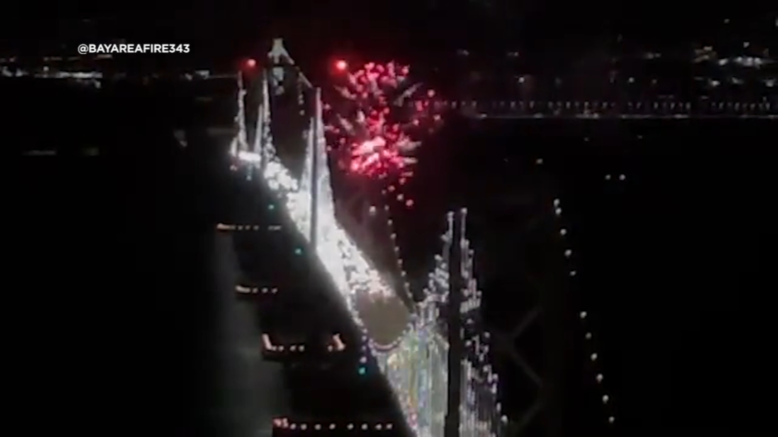 VIDEO: Stunning fireworks display on lanes of Bay Bridge brings traffic ...