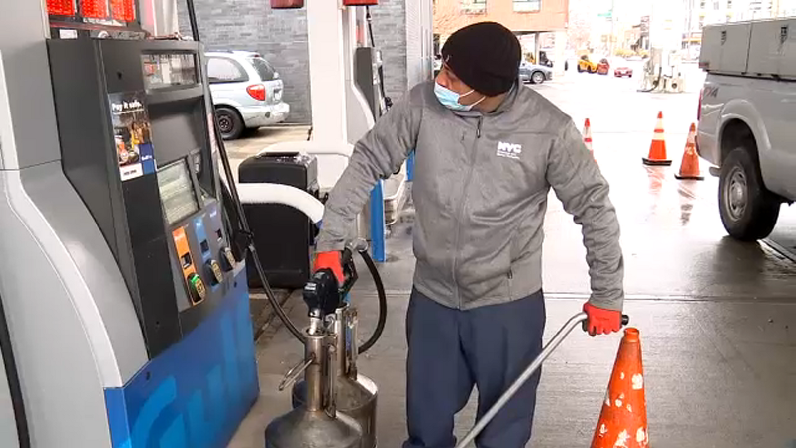 NYC 'gas police' conducting random checks at stations | 7 On Your Side ...