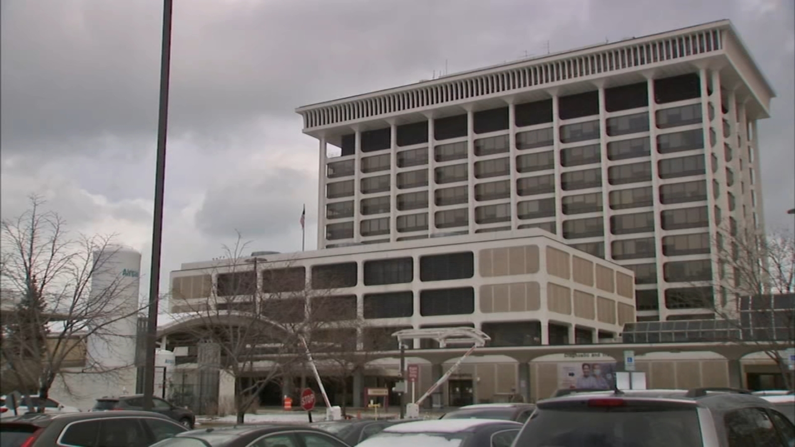 Insight Hospital and Medical Center, formerly Mercy Hospital, expands ...