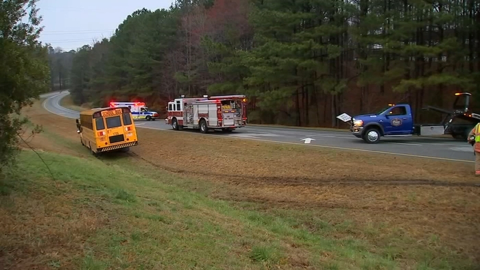 School bus accident - ABC11 Raleigh-Durham