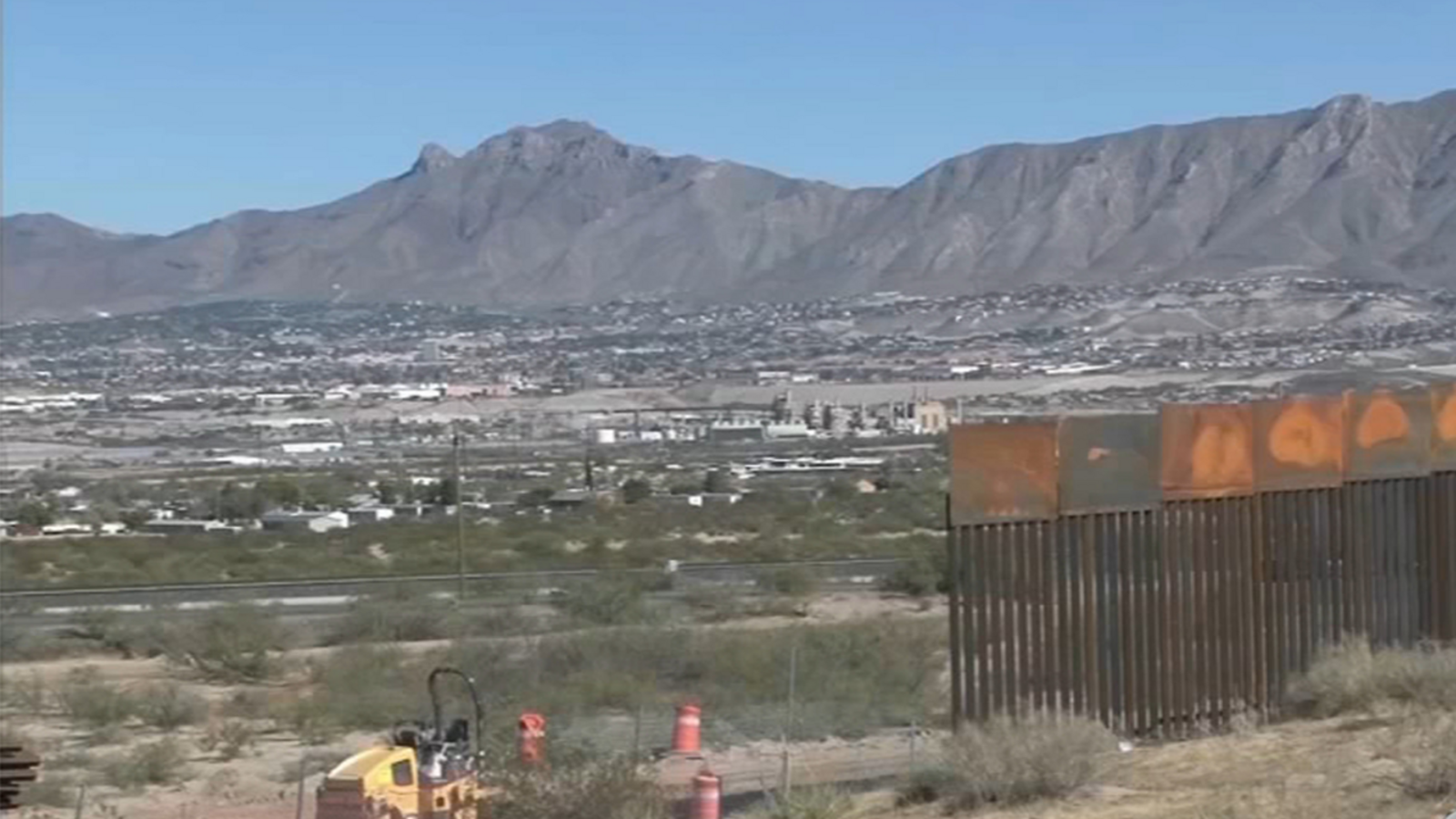 US-Mexico border: Former President Donald Trump officials urge Texas ...