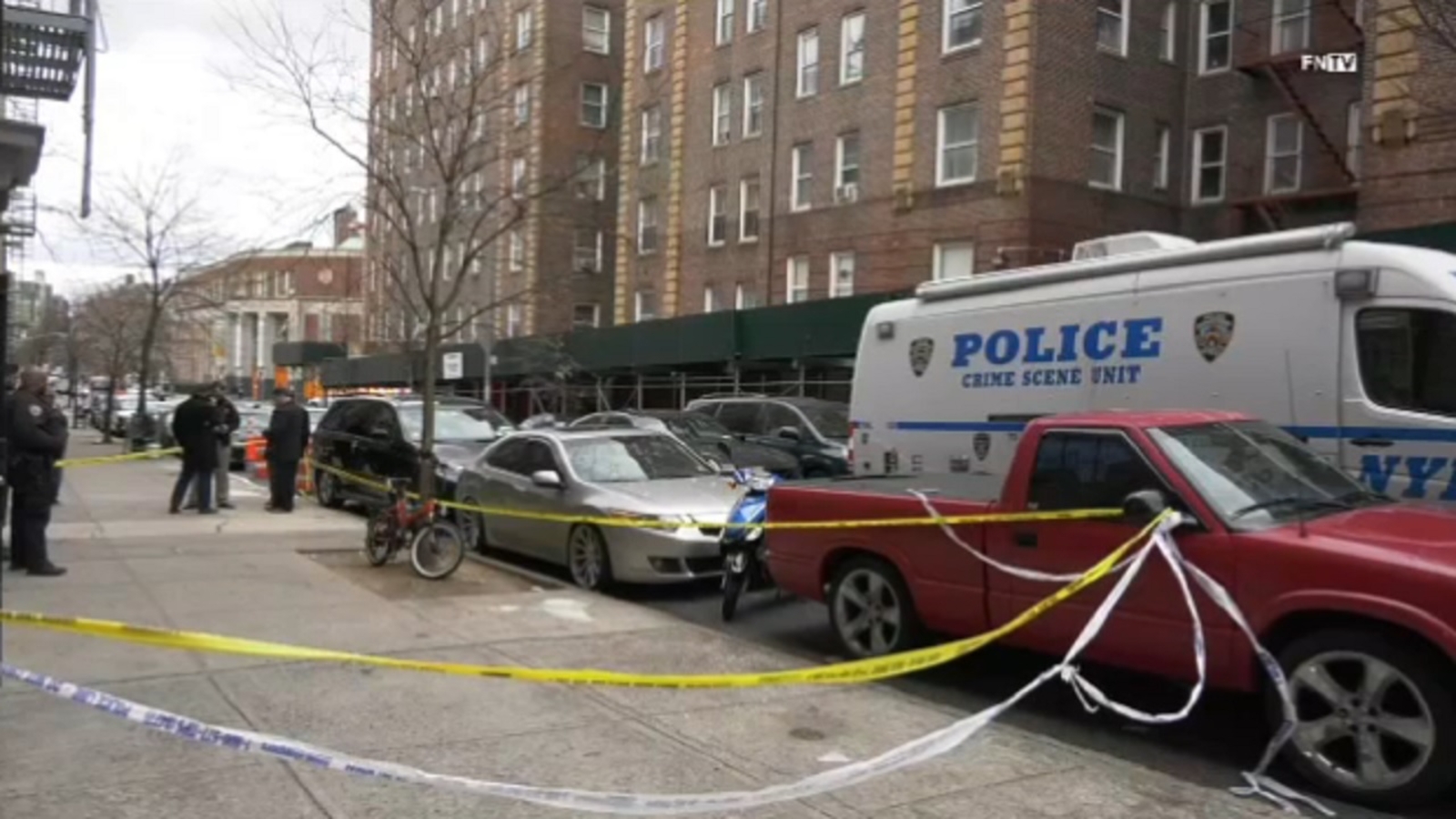 Man fatally stabbed in hallway of Bronx apartment building - ABC7 New York