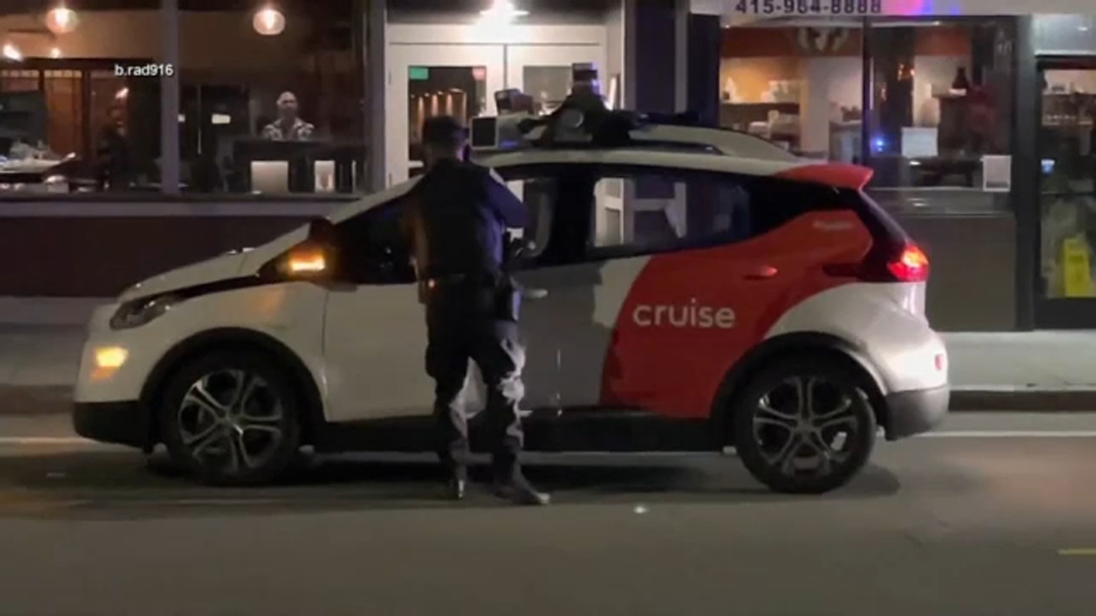 Viral Video: Police pull over driverless car in San Francisco traffic ...