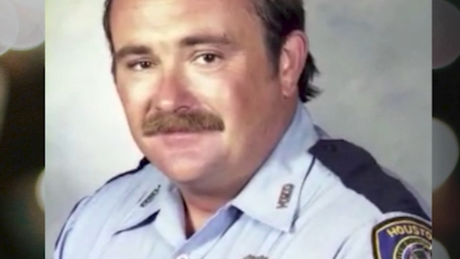 Sarah Walker killed: Texas inmate Kosoul Chanthakoummane, who killed ...