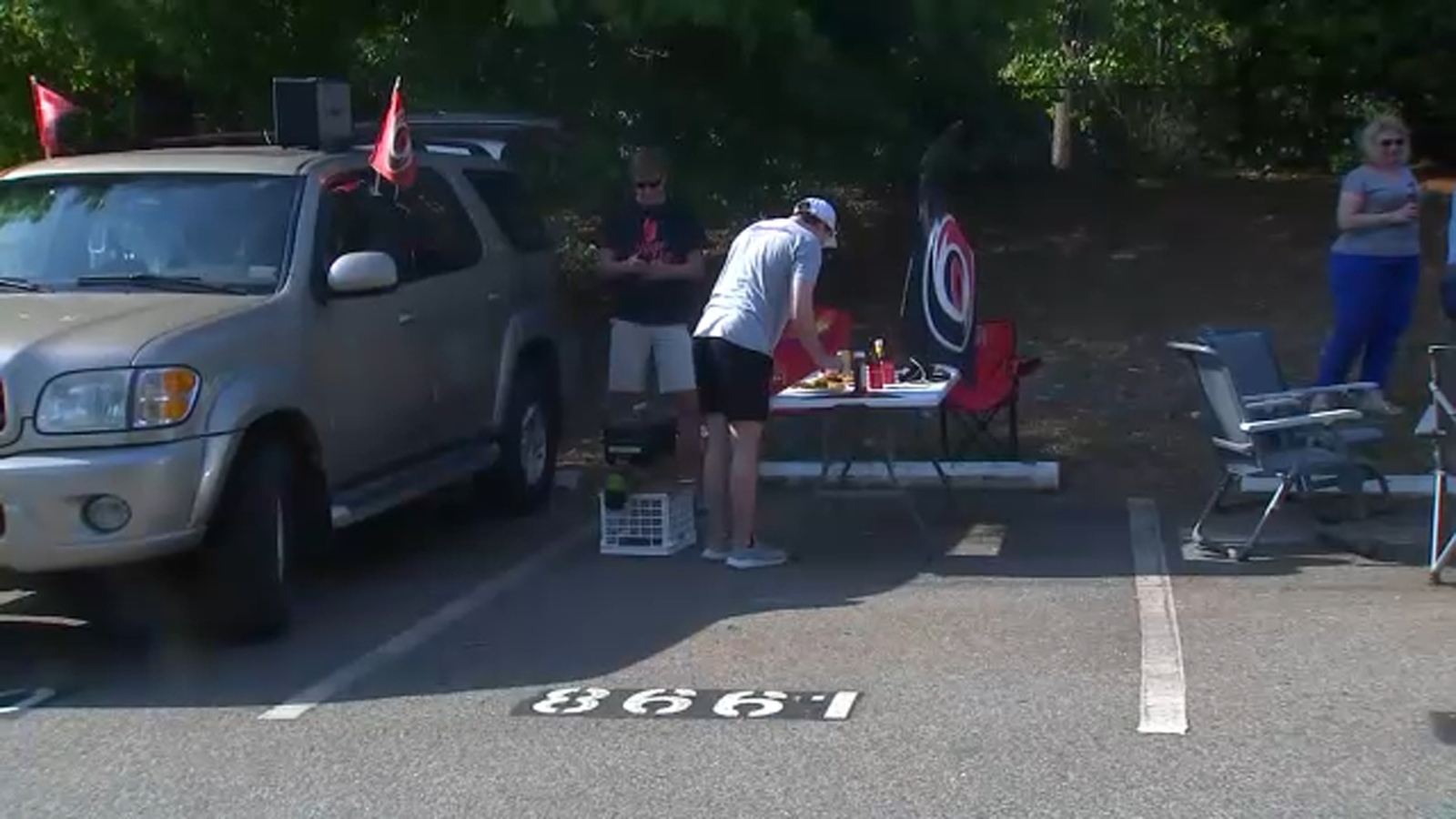 Canes fans fire up the tailgating ahead of playoff opener - ABC11 ...