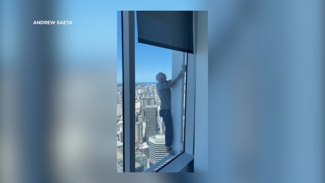 Watch 'Pro-Life Spiderman' free climb 1,070-foot Salesforce Tower in ...