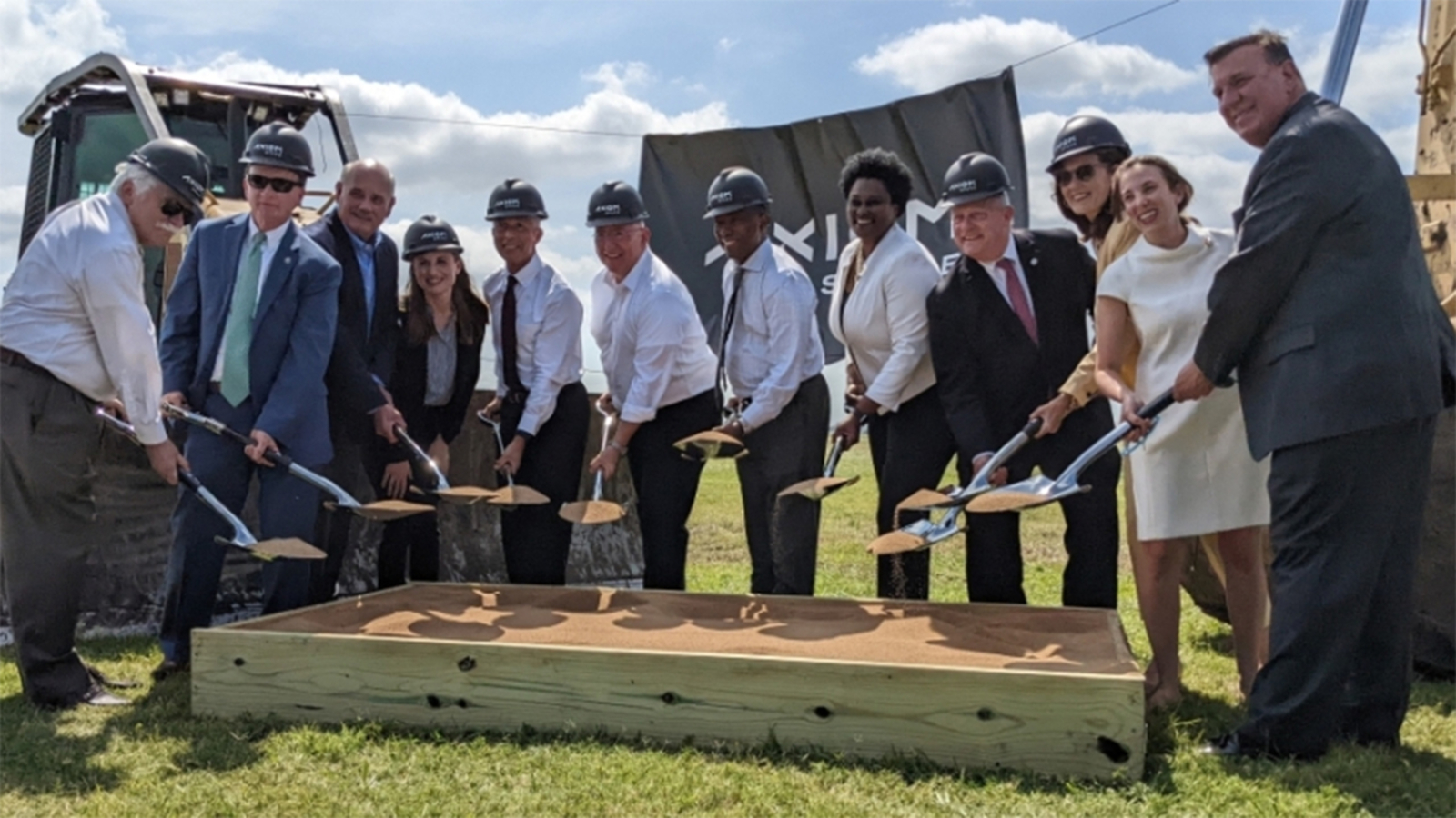 Axiom Space breaks ground at Houston Spaceport on its new 400,000 ...