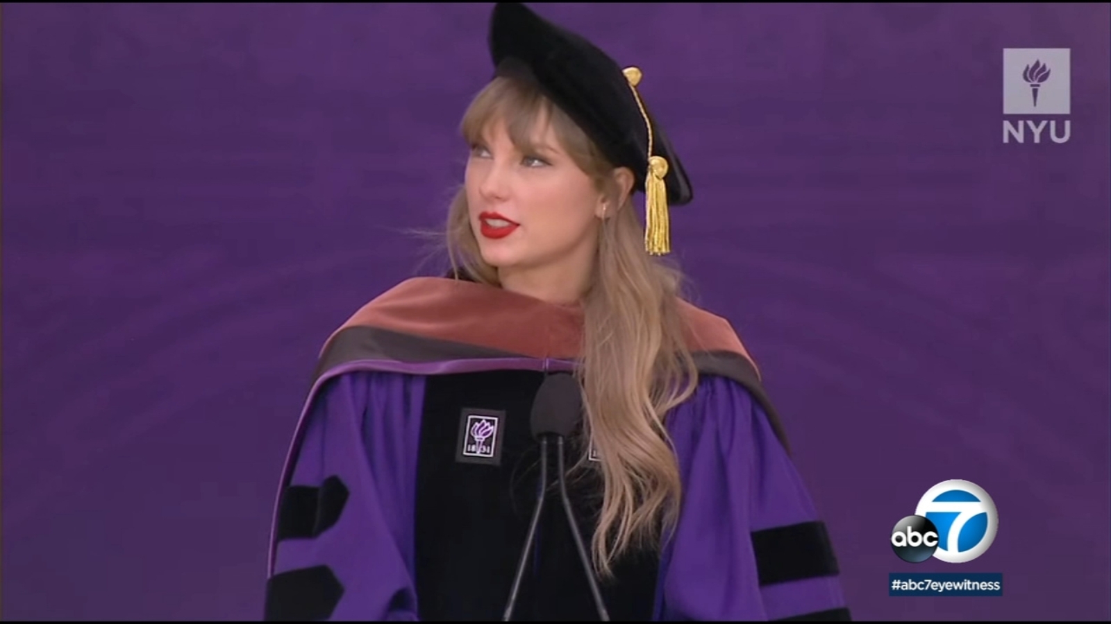 Taylor Swift Receives Honorary Degree From Nyu Abc7 Los Angeles