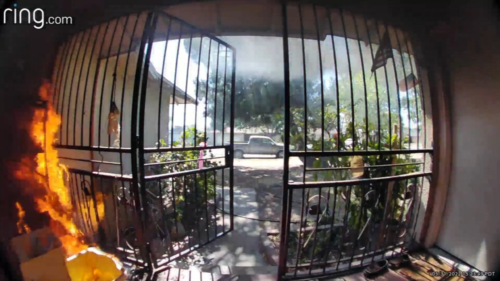 Flames erupt on front porch of east central Fresno home - ABC30 Fresno