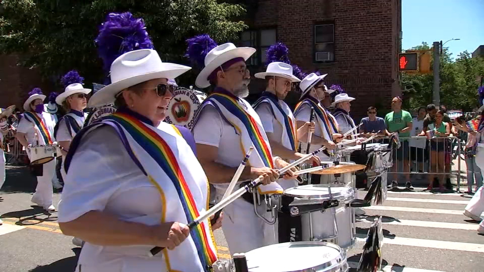Queens Pride parade returns after 2-year COVID hiatus NYC mayor and ...