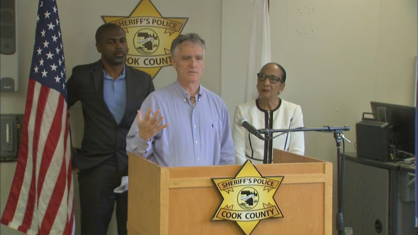 Gun laws: Cook County Sheriff Tom Dart calls for ammunition regulations ...