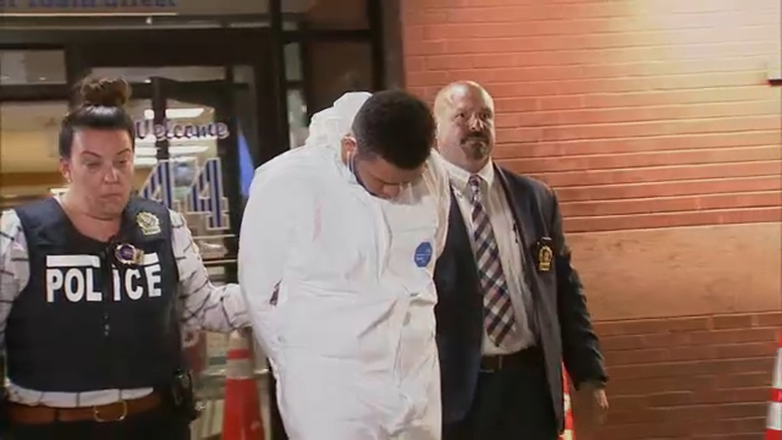 Off-duty NYPD officer fatally stabbed in Bronx apartment, estranged ...