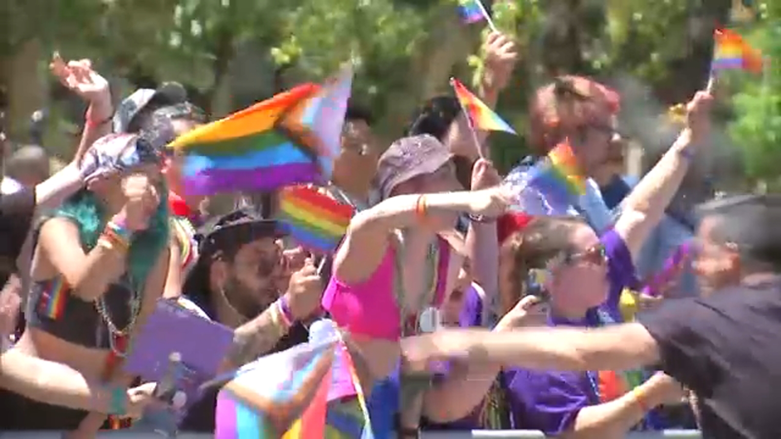 Things to do in Chicago today: Pride parade returns in 2022, route ...