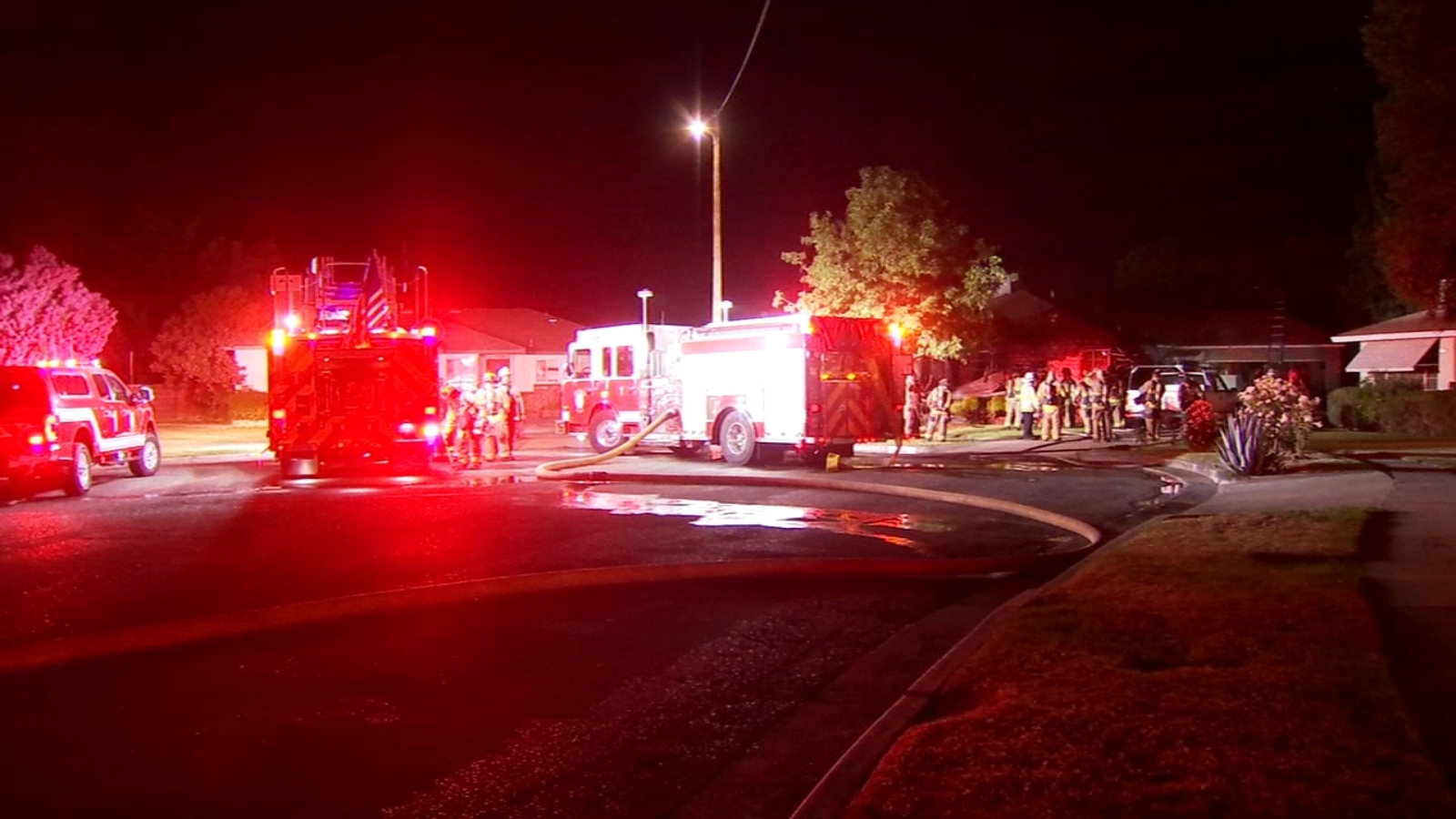 Flames rip through central Fresno home, no injuries reported - ABC30 Fresno