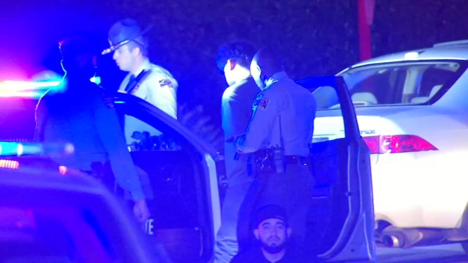 Chase on I-40 ends at Raleigh apartment complex, suspect in custody ...