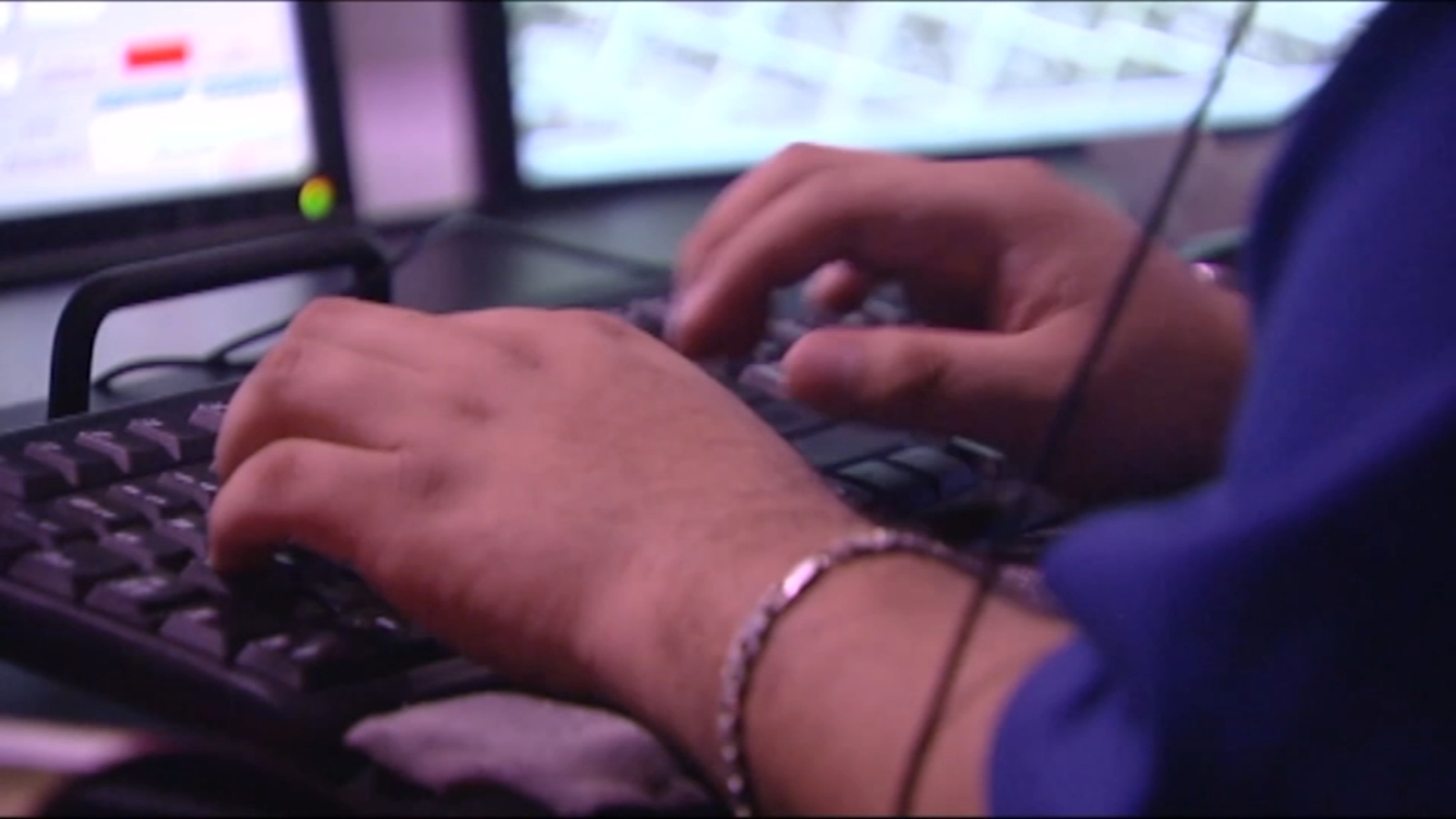 Houston Emergency Center investigating incident where a Houston 911 ...