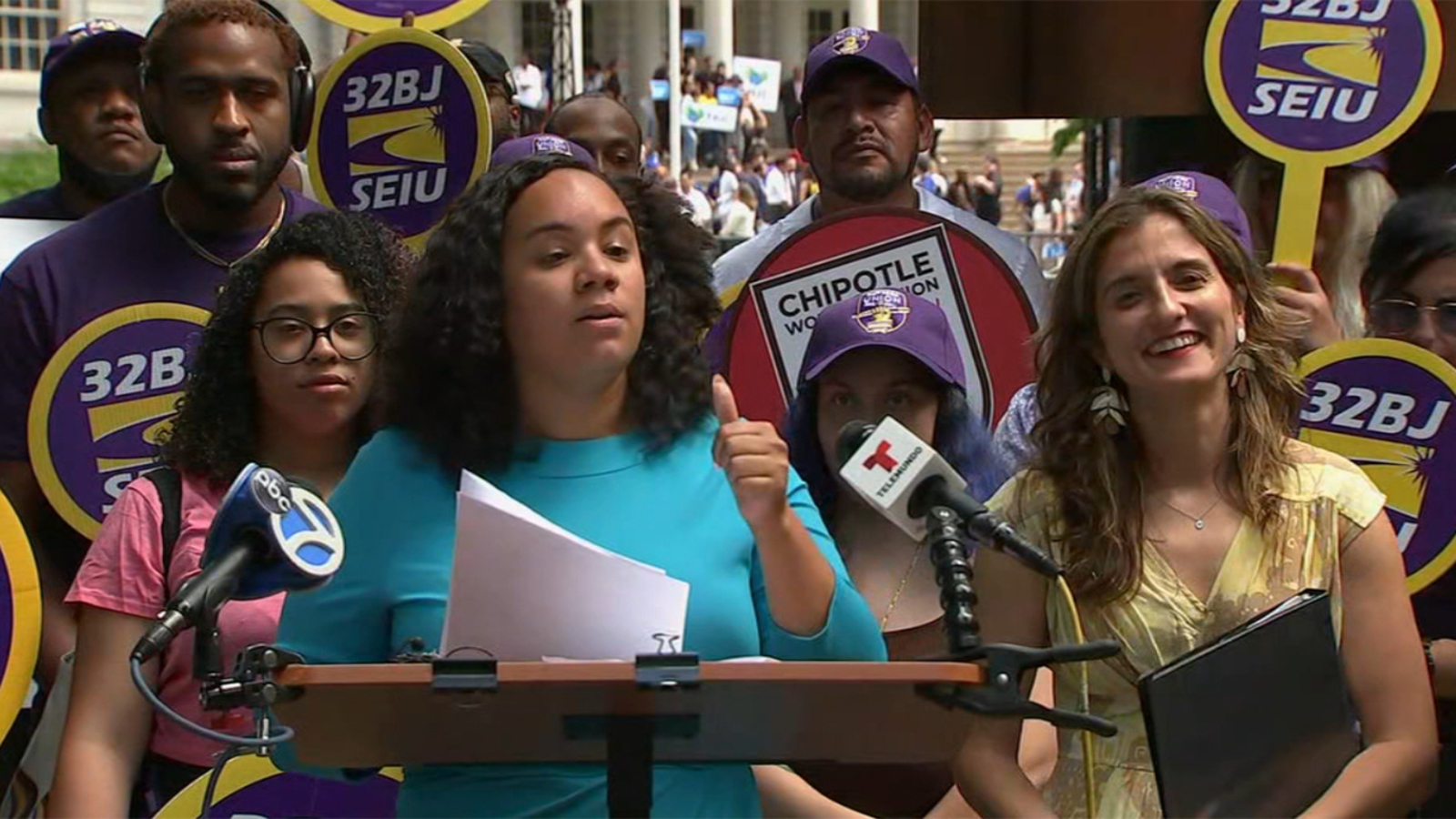Fast food workers rally to back bills that target poor work ...