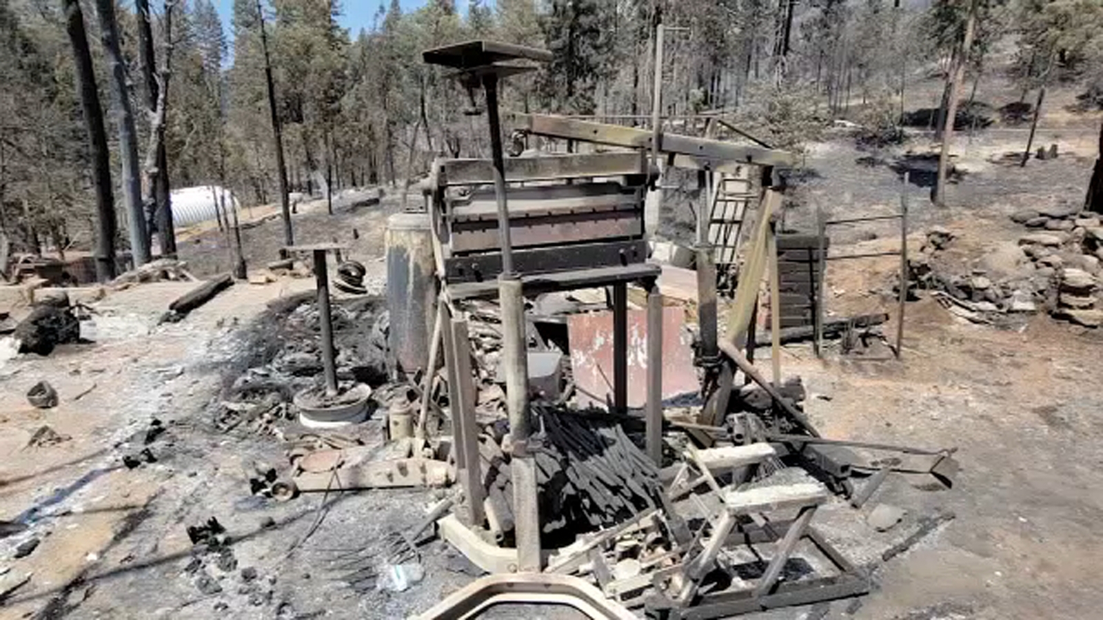 Debris clearing begins for homes impacted by Oak Fire - ABC30 Fresno