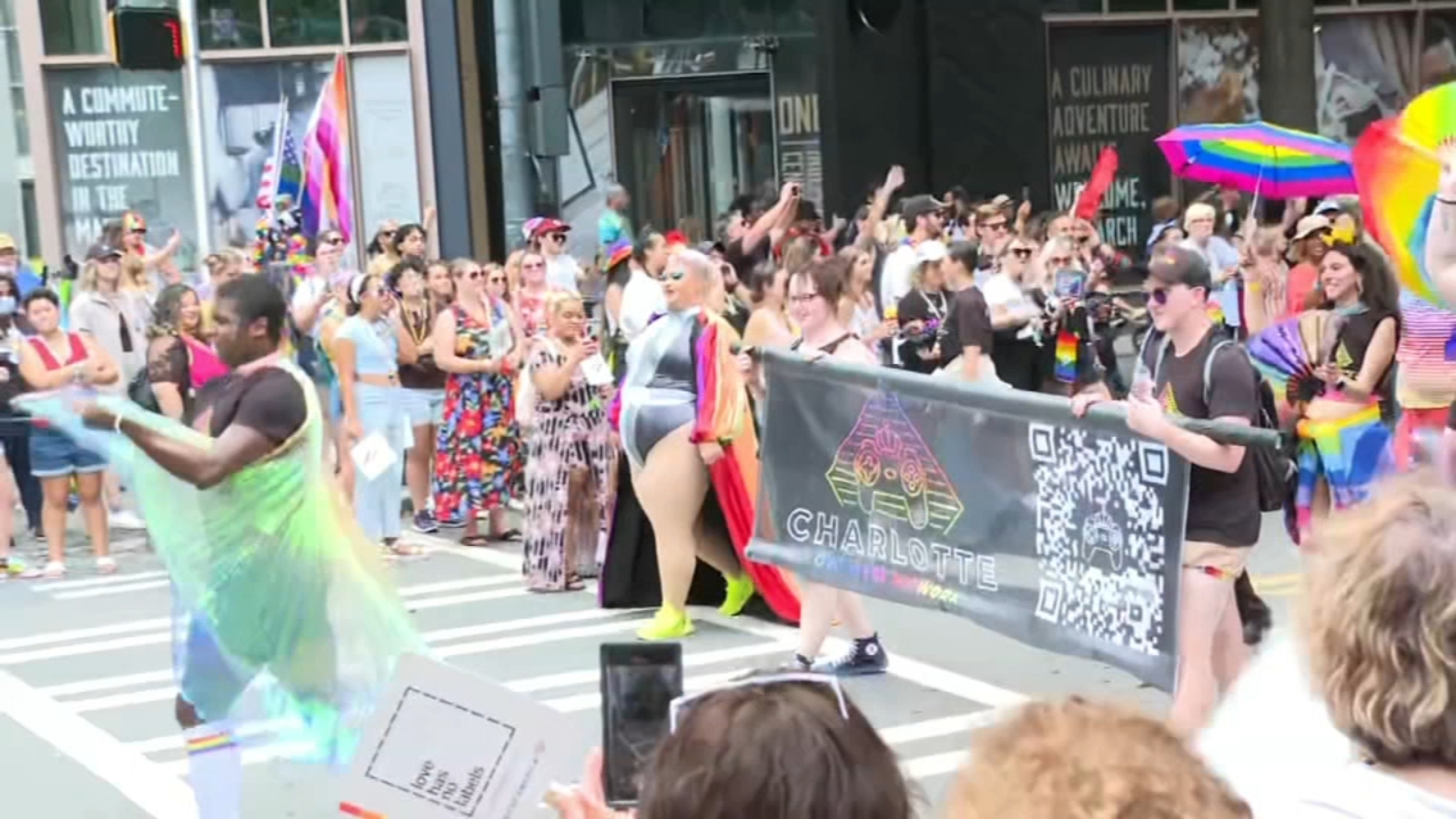 'Made it very easy': Officials distribute Monkeypox vaccine at Pride ...