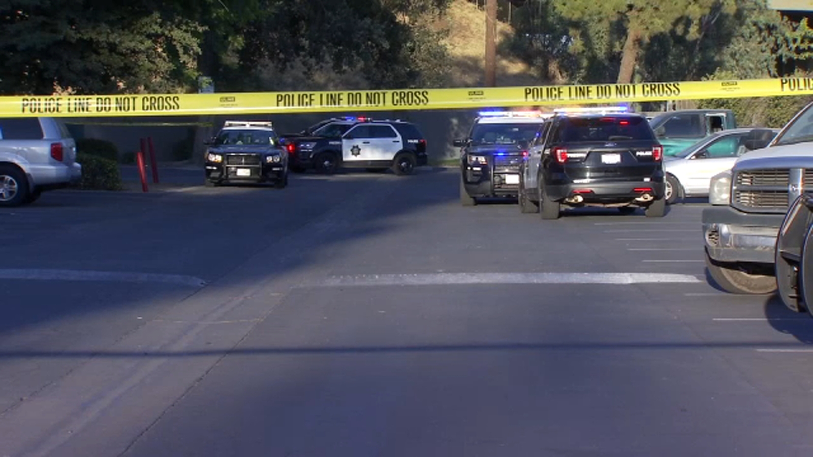 Man shot and killed near northwest Fresno apartment complex on Cornelia Avenue near Parkway ...