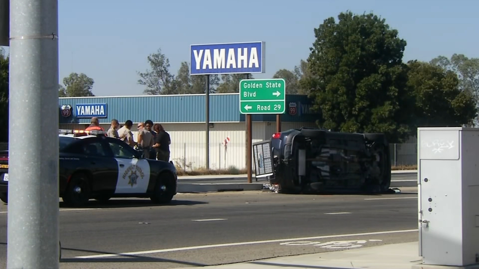 Woman killed in solo-car crash in Madera, CHP says - ABC30 Fresno