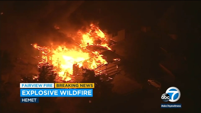 Hemet fire: New evacuation warnings issued after 2 killed in 4,500-acre ...