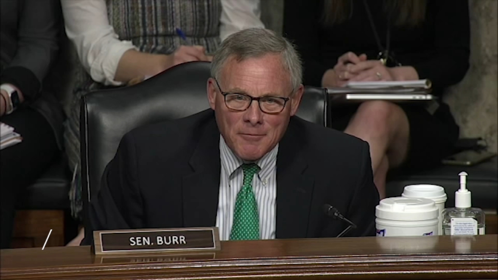 Documents unsealed in DOJ probe of Sen. Burr's stock trades - ABC11 ...