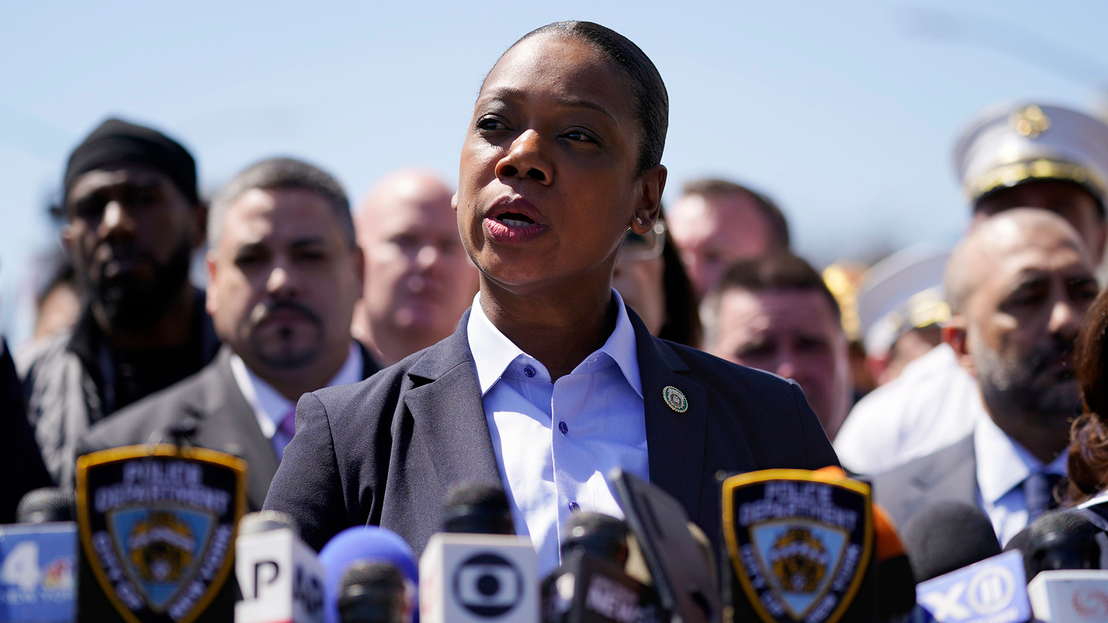 NYC Crime: NYPD commissioner will discuss drop in shootings, rise in ...