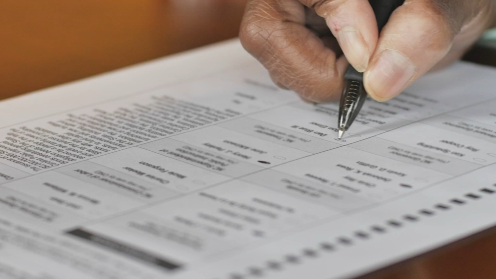 With the first ballots in, NC leads nation into critical midterm ...