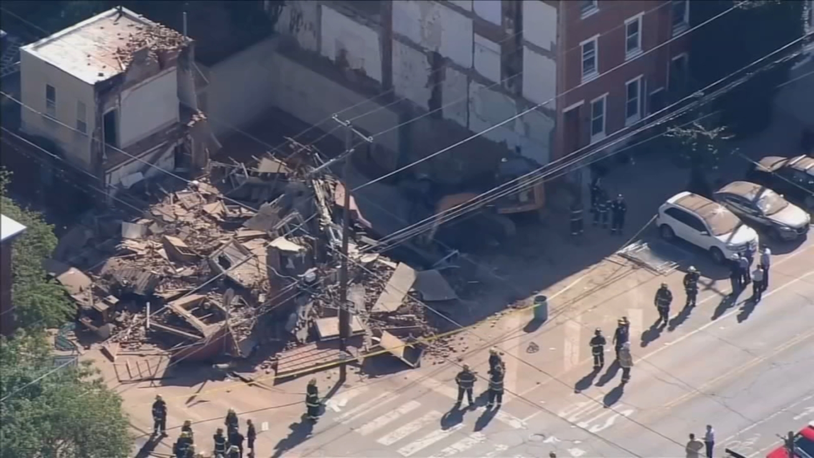 Emergency crews respond to building collapse in Kensington section of ...