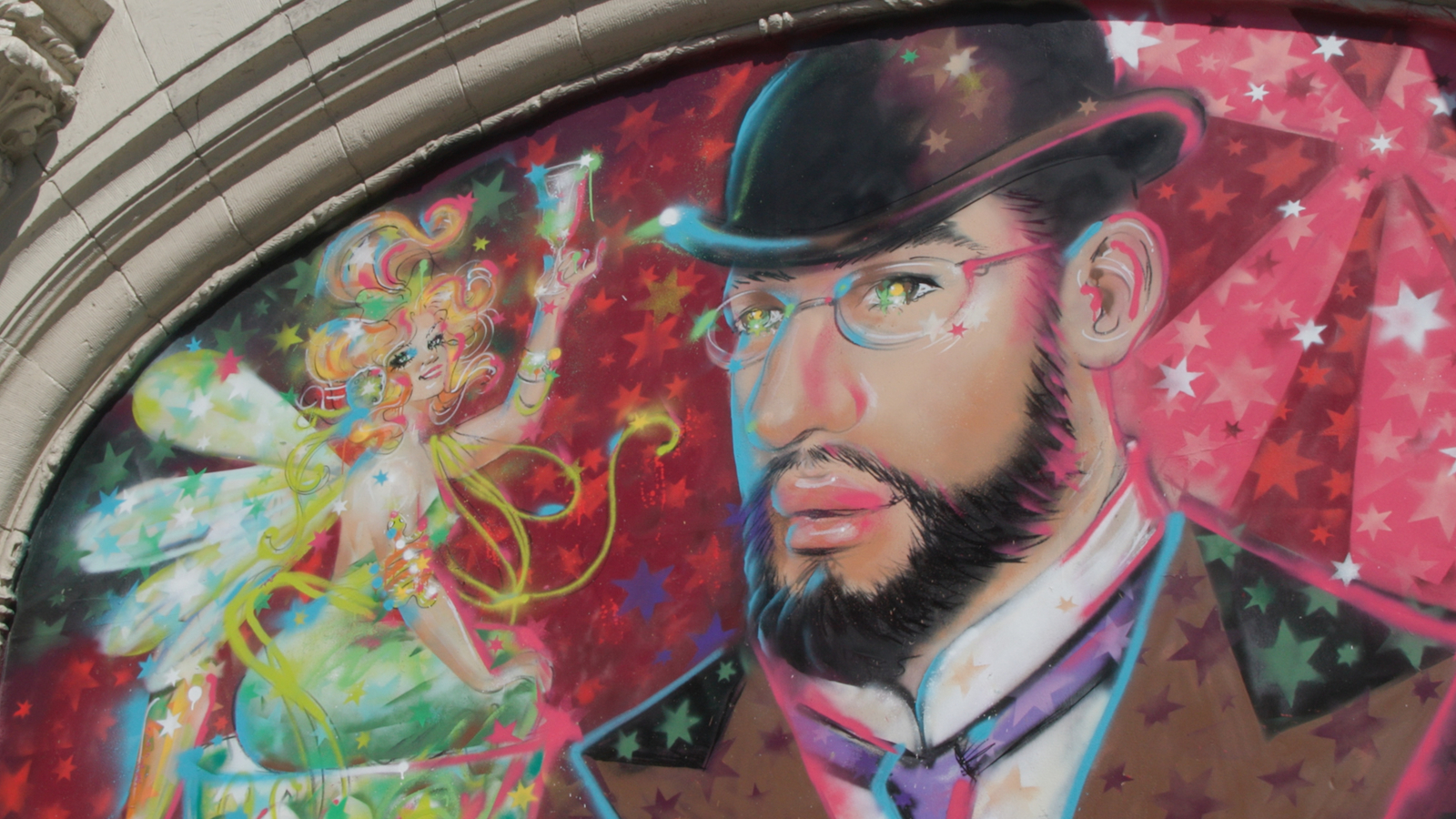 BroadwaySF unveils vibrant new mural to commemorate 'Moulin Rouge! The ...